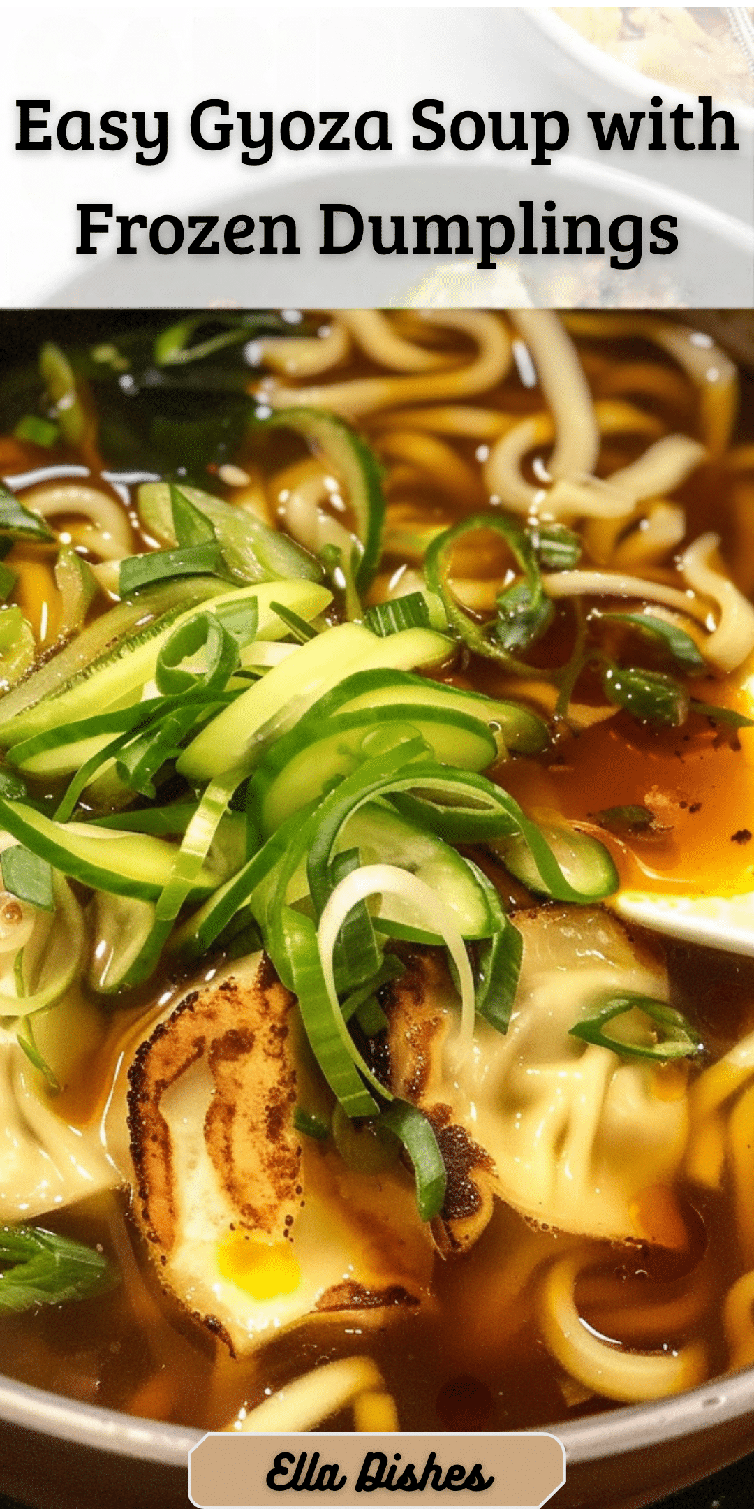 Gyoza Soup (Japanese Dumpling Soup) | Ella Dishes